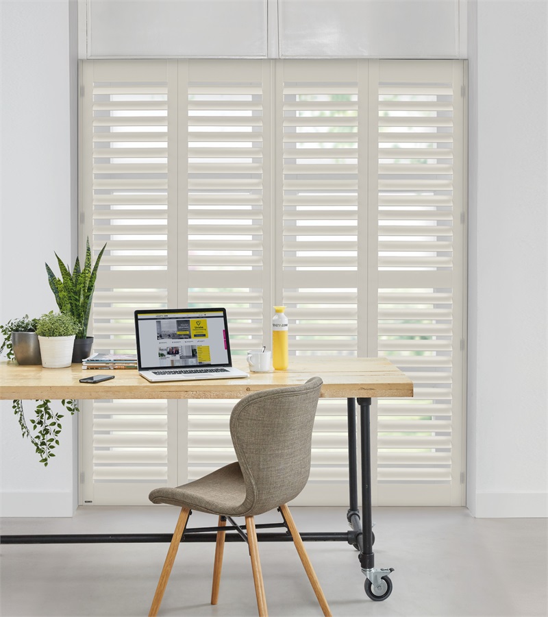 Grijze Shutter Woodlore Plus 76mm Op Maat (Sea Mist 32) - Veneta.com